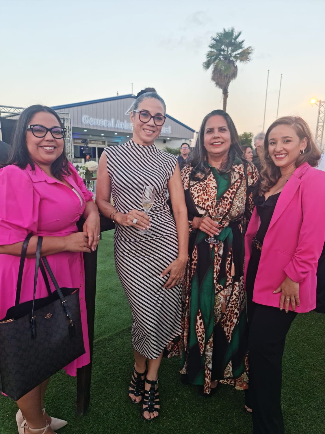 JET-TNCA celebrando 1 aña di operacion, c’un imagen nobo