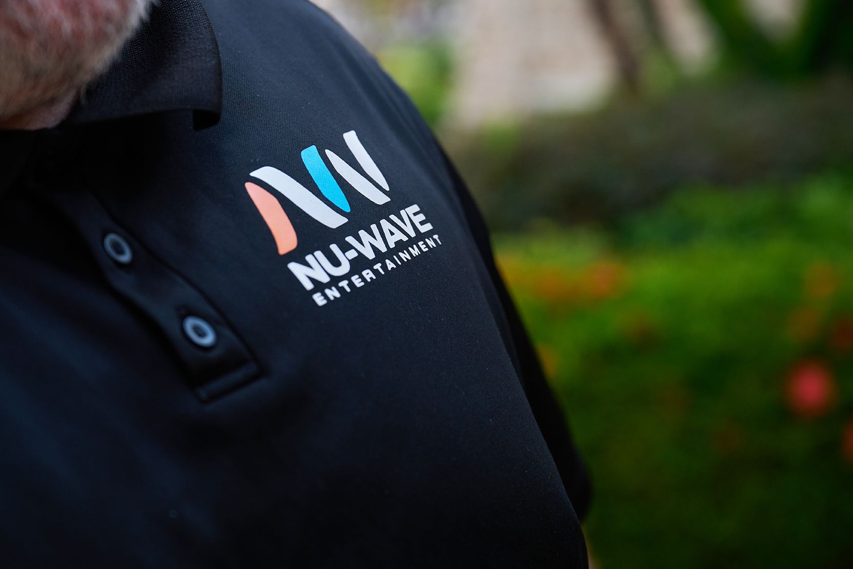 NU-WAVE Loan #500 from Qredits Aruba