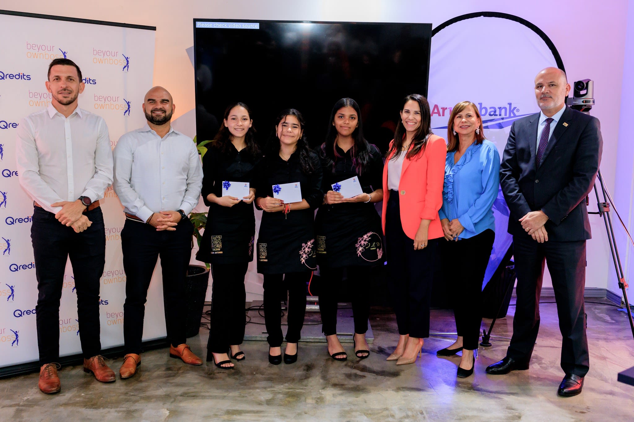 Qredits Aruba & Aruba Bank N.V. have collaborated for the project 'Be ...