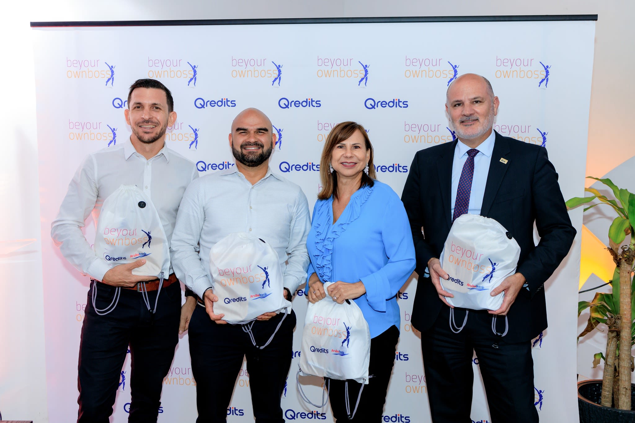 Qredits Aruba & Aruba Bank N.V. have collaborated for the project 'Be ...
